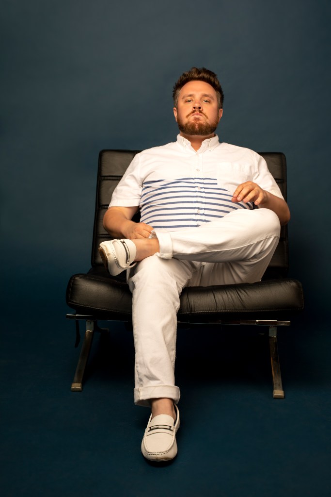 SIMON GIBSON – Simon Gibson Comedian